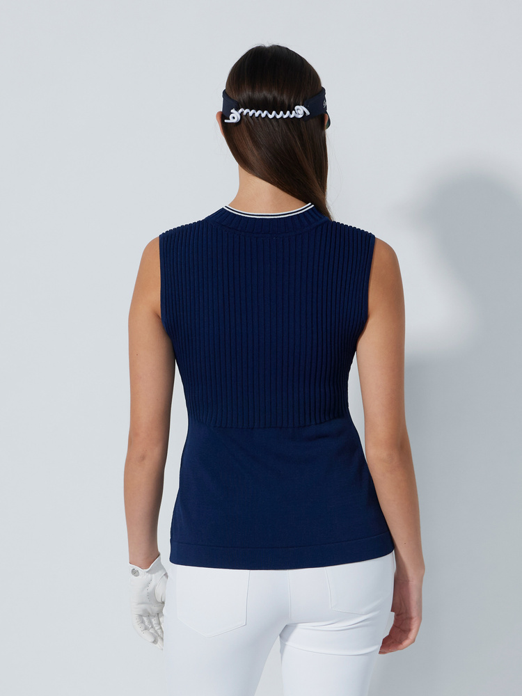 Women's Golf Tops | Tailored for Style & Performance